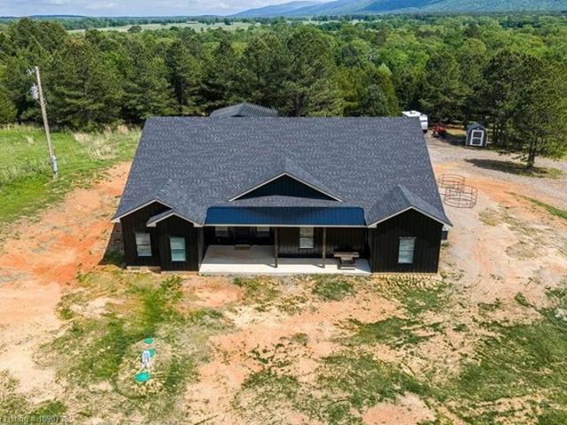 37230 Poteau Mountain Rd, Poteau, OK 74953