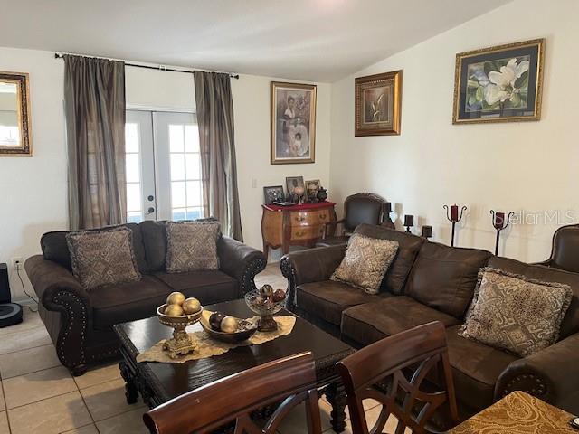 3723 Imperial Dr, Winter Haven, FL 33880 | MLS #O6371