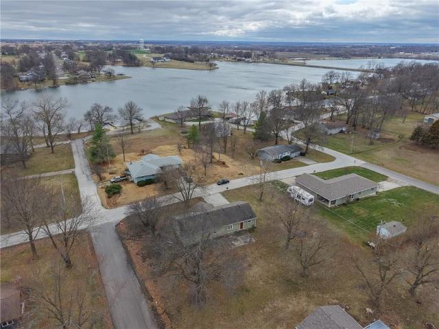 3723 Lake Trenton Dr, Trenton, MO 64683 | MLS #2606 | Compass