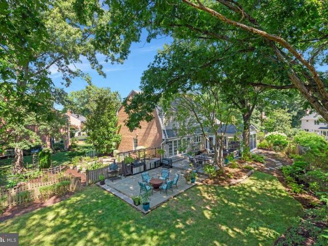 3723 Riverwood Road