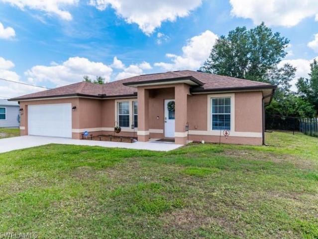 3723 16th St W, Lehigh Acres, FL 33971