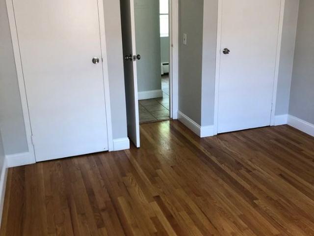 372 378 Park Road 2 Bedroom Apartment for Rent at 372 Park Rd, West Hartford, CT 06119