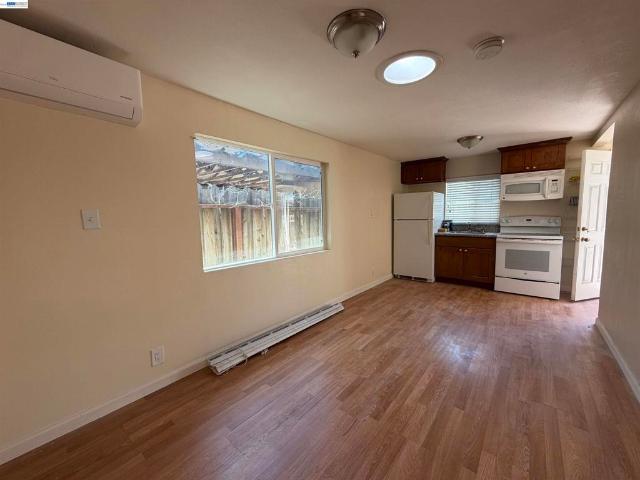 372 6TH Ave