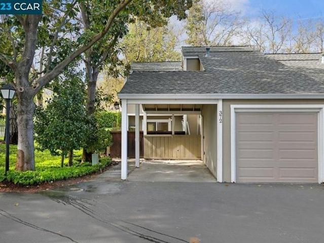 372 Camelback Rd, Pleasant Hill, CA 94523
