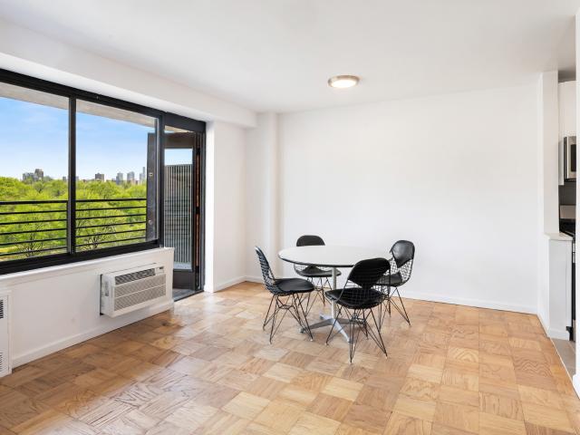 372 Central Park West, New York, NY