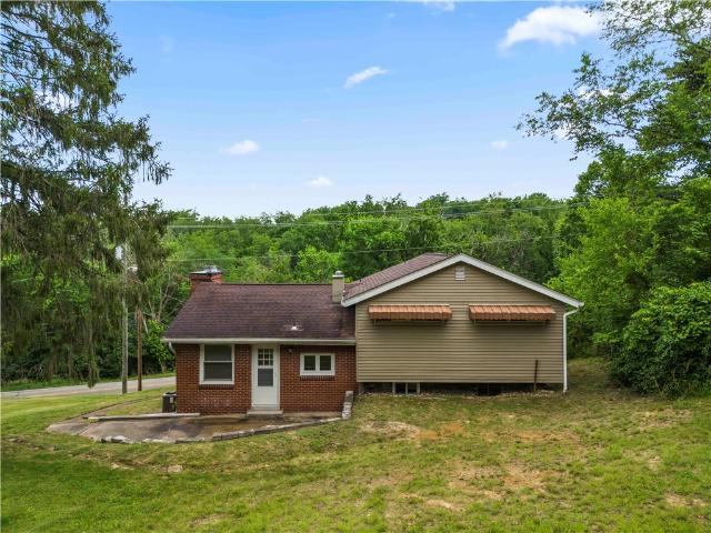 372 Chartiers Run Rd
