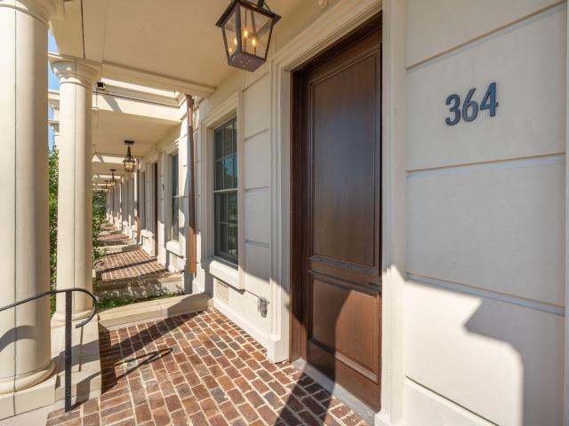 372 Broad Street