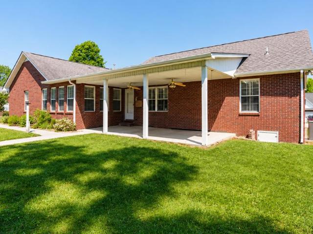 372 Brookside Dr