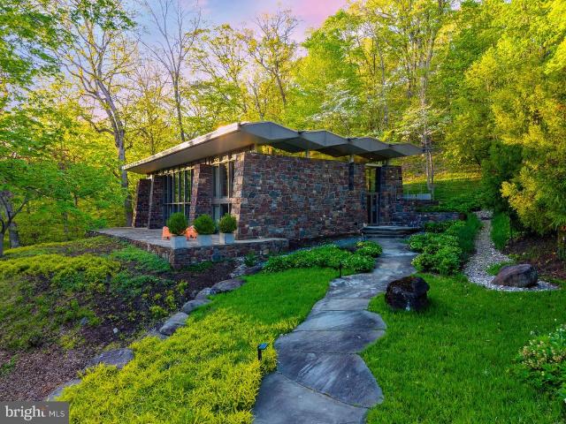 372 Brownsburg Road
