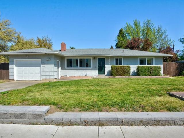372 Garfield St, Medford, OR 97501