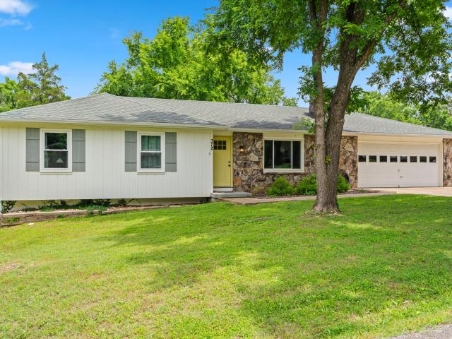 372 Greenbrier Lane