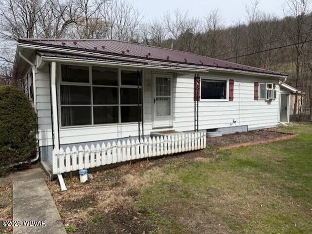 372 Daughertys Run Rd, Williamsport, PA 17701