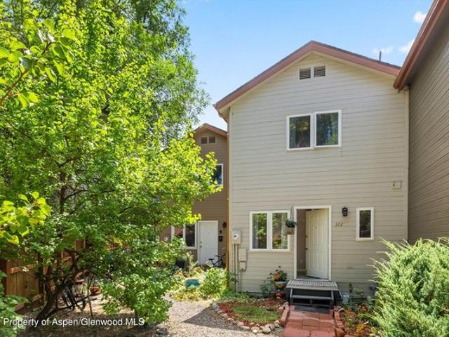 372 S 8th St, Carbondale, CO 81623