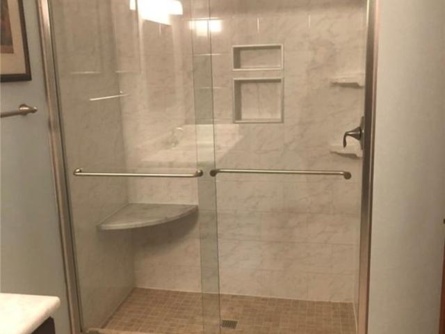 372 Summerhaven Drive N