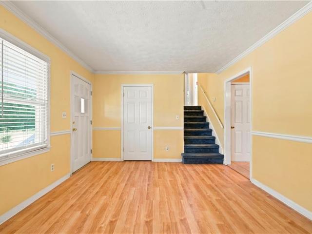 372 Plantation Boulevard