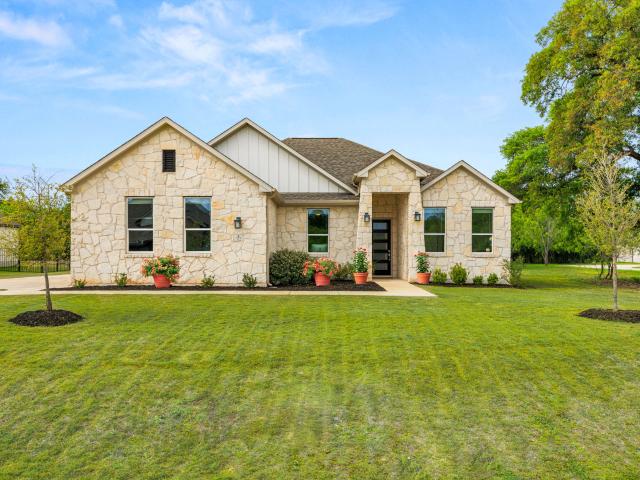 372 Raptor Beak Way, Cedar Creek, TX 78612 | MLS #1025
