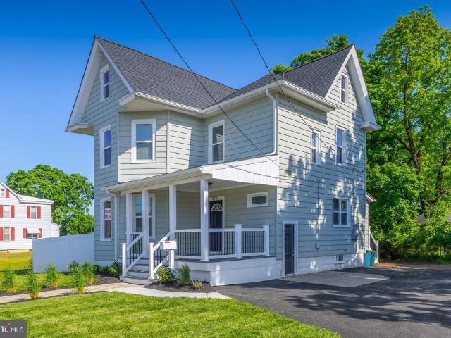 372 W Broad Street