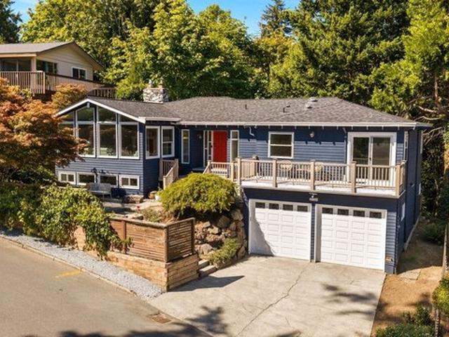 3734 NE 150th St, Lake Forest Park, WA 98155