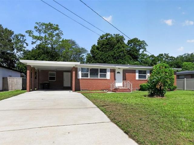 3734 Barmer Dr, Jacksonville, FL 32210