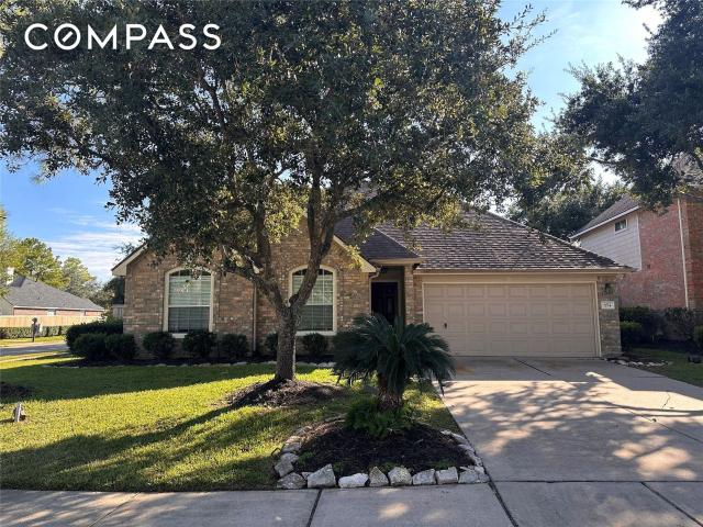 3734 Paigewood Dr, Pearland, TX