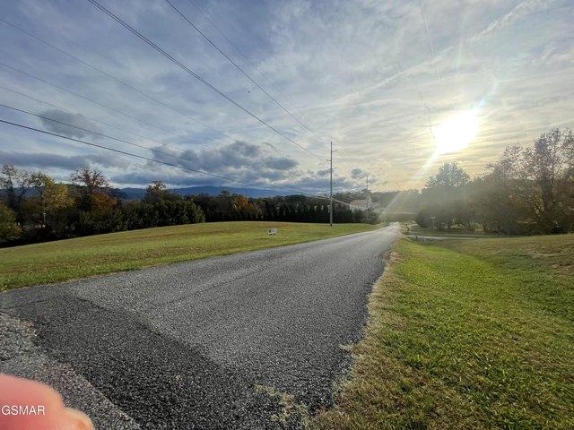 3734 Robert E Lee Dr, Newport, TN 37821