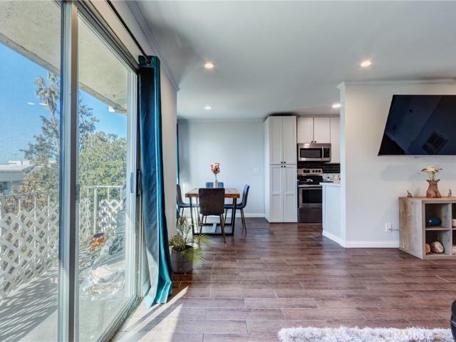 3734 S Canfield Ave 330