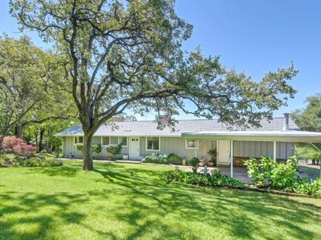 3735 Bell Rd, Auburn, CA 95603