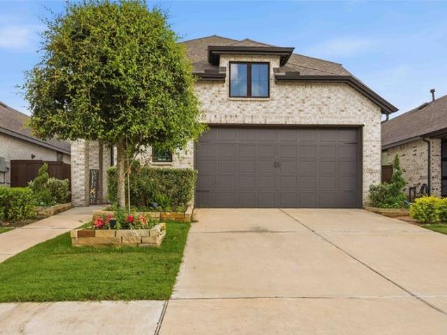 3735 Handel Dr, Iowa Colony, TX 77583