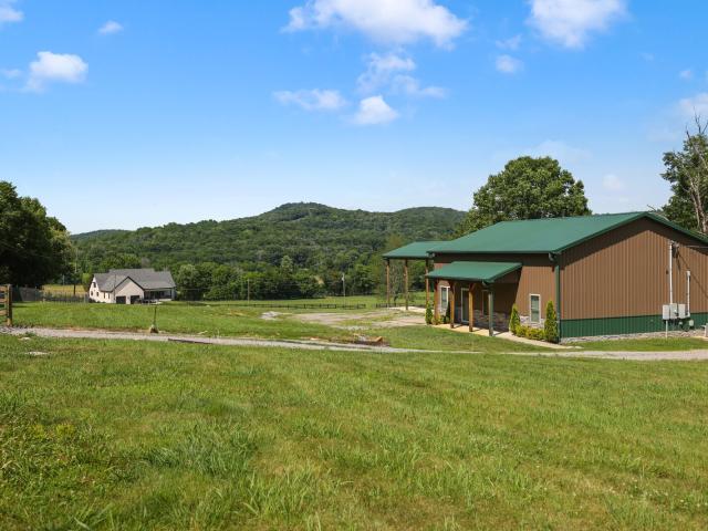 3735 Holmes Gap Rd
