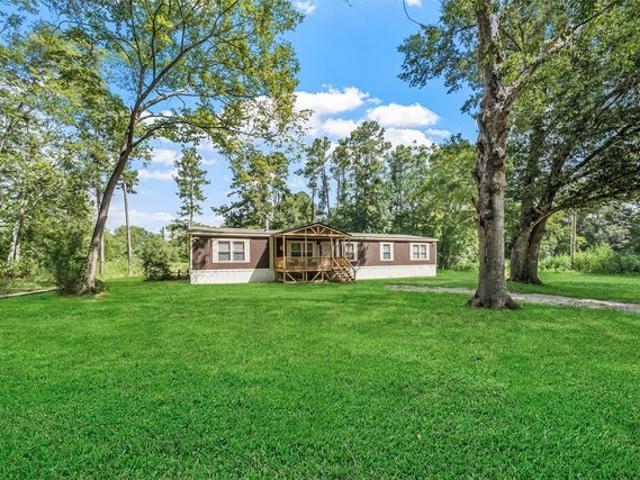 3735 State Highway 150 W, New Waverly, TX 77358