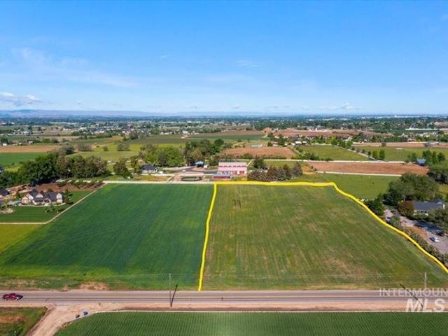 3735 S Black Cat Rd, Meridian, ID 83687