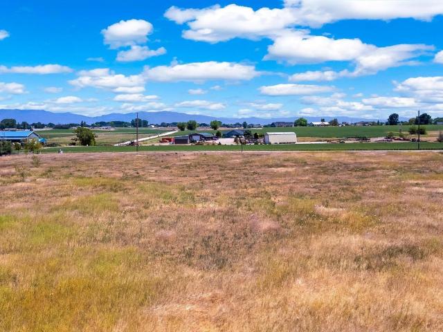 3735 S Black Cat Rd