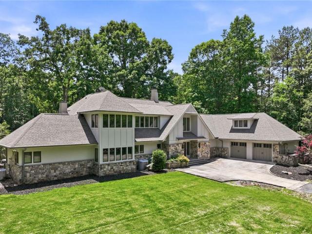 3735 Smithtown Road