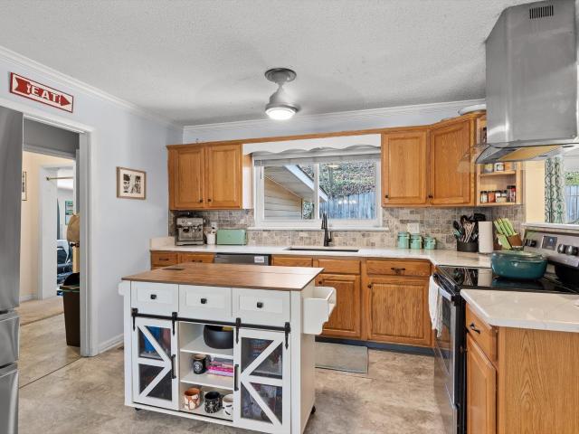 3735 Thrushwood Drive