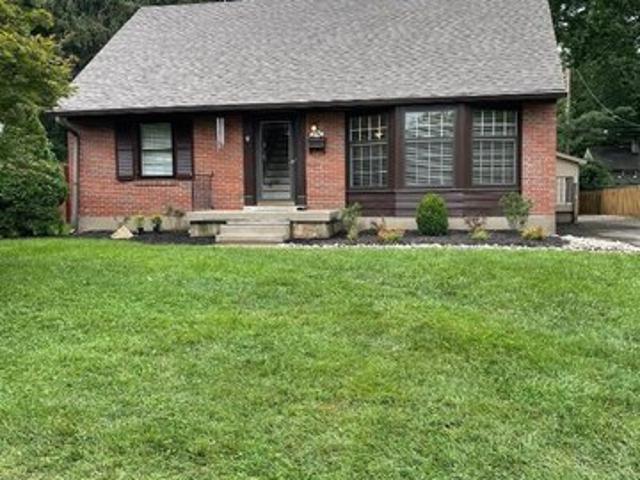 3736 Glenmeade Rd, Louisville, KY 40218
