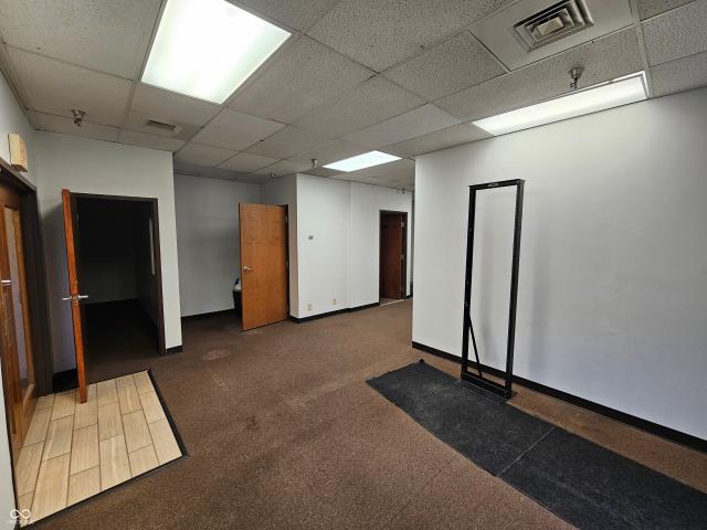 3737 N Meridian Street # 106