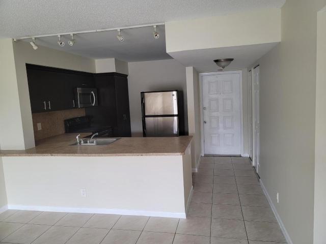 3700 3 N Pine Island Rd, Unit 249, Sunrise, FL 33351 | MLS #B26011