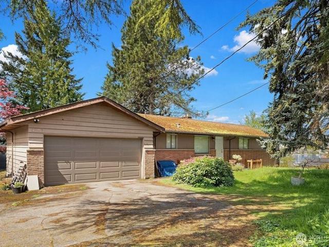 3737 Park Ave N, Renton, WA 98056