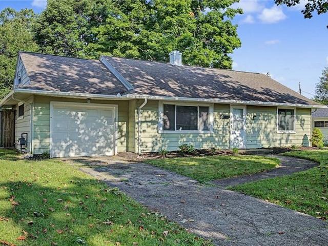 3737 Saranac Dr, Dayton, OH 45429