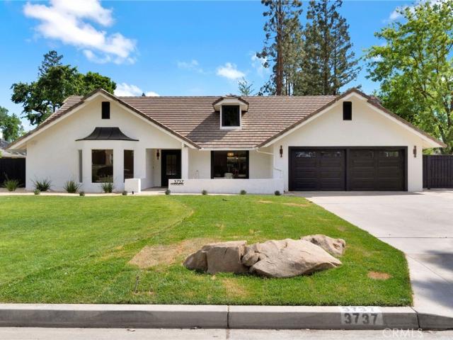 3737 W Minarets Avenue