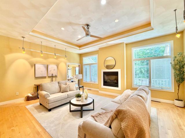 3738 Oak Lane Drive