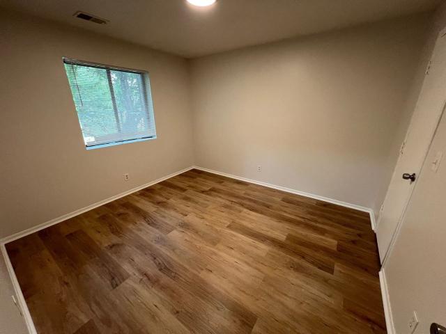 3738 Frances Street 1 Bedroom Apartment for Rent at 3738 Frances St, Omaha, NE 68105 Hanscom Park