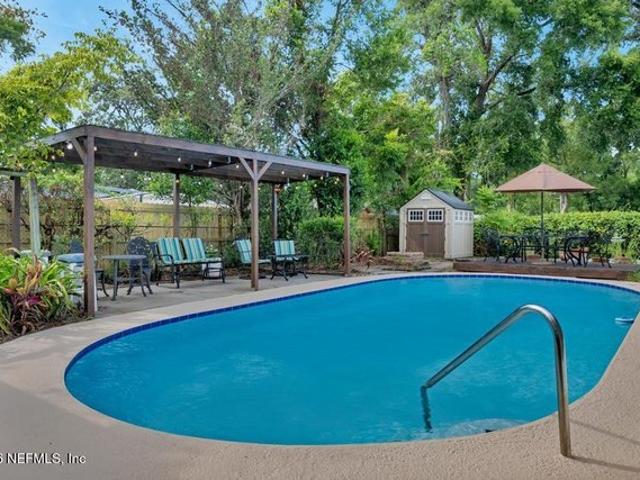 3738 Hoover Ln, Jacksonville, FL 32277