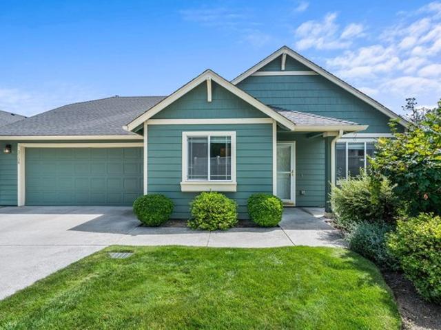 3738 SW 29th St, Redmond, OR 97756