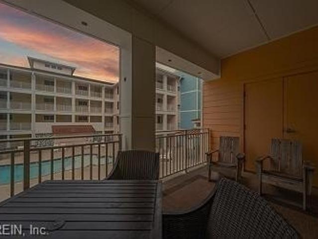 3738 Sandpiper Rd Unit 214B, Virginia Beach, VA 23456