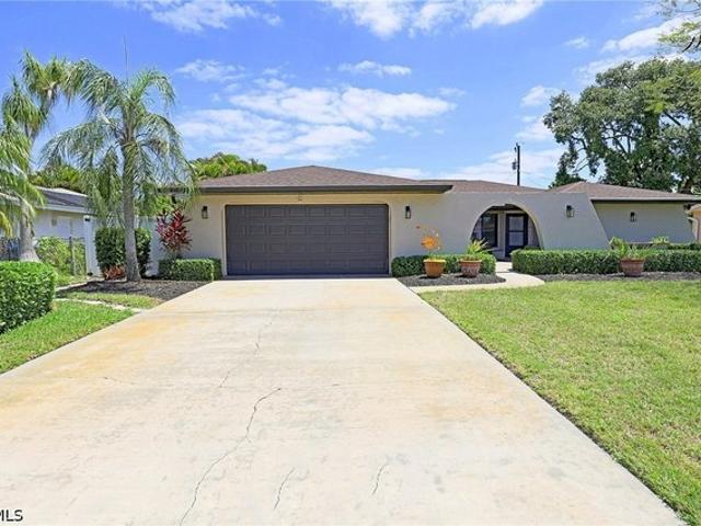3739 SE 3rd Pl, Cape Coral, FL 33904