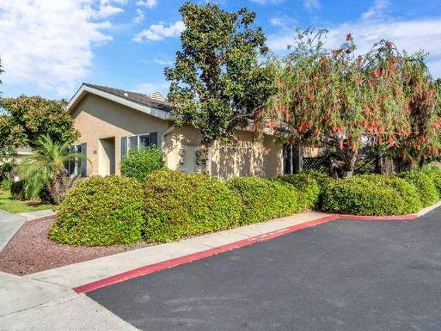 3739 W Bullard Ave Apt 101, Fresno, CA 93711