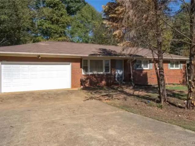 3730 LOOP RD, TUSCALOOSA, AL 35404