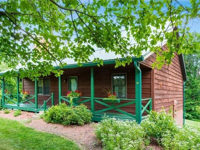 3730 Ridgeland Dr, Nashport, OH 43830