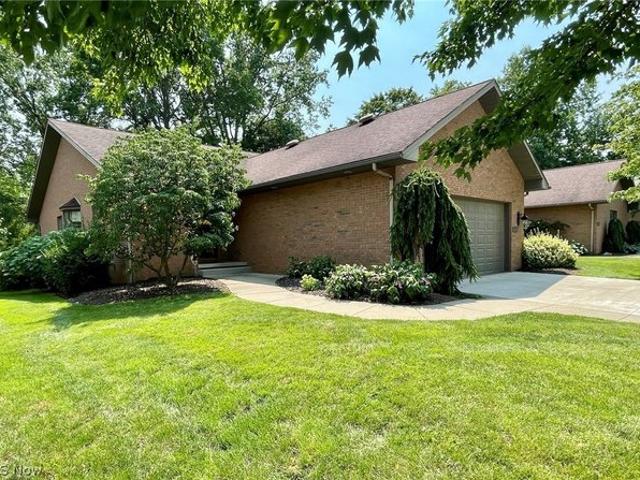 3731 Mercedes Pl, Canfield, OH 44406